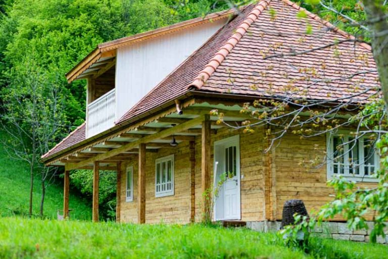 Ferma de sub Penteleu - Descoperă cele mai frumoase ferme pentru copii ...